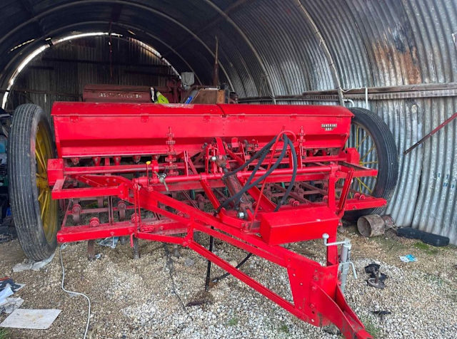 Sunshine 500 Combine (seeder) | Farming Equipment | Gumtree Australia ...