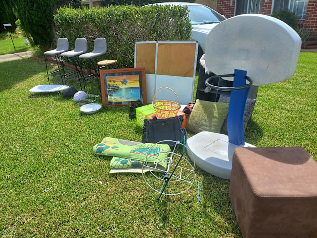 free stuff, out the front of fitton place st helens park ...