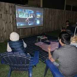 Smart Projector and 100 inch Screen - Outdoor/Indoor Cinema Package ...