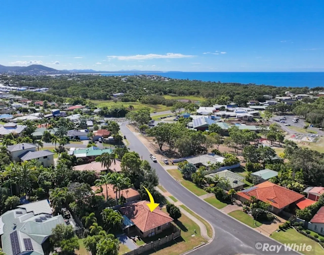 2 Salem Court, Lammermoor, Queensland 4703 - for Sale | Gumtree Australia