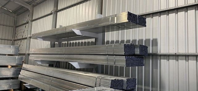 SALE!!! CLEARANCE 38x25 A GRADE FENCE RAIL RHS GALV $16ea - Building ...