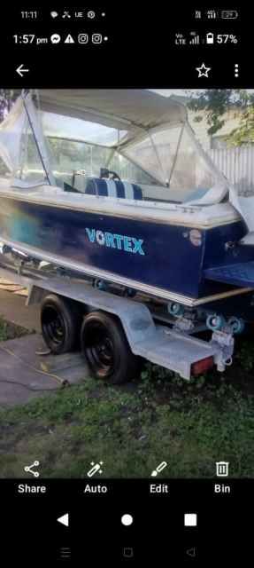 18 foot18ft VORTEX boat with tandem 175 mercury with tandem trailor ...
