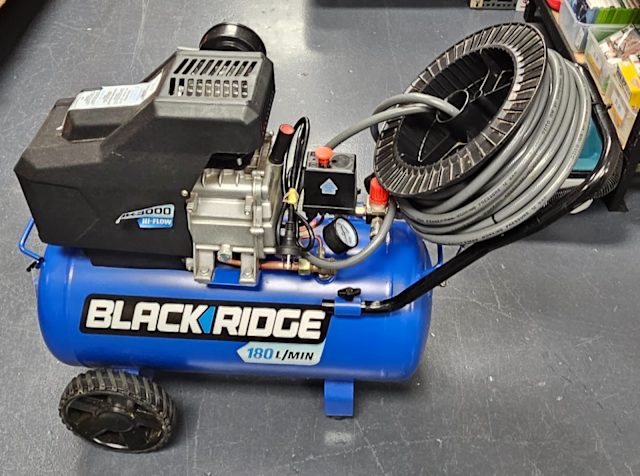 Black Ridge Direct Air Compressor - 261361 - Power Tools in Kilkenny SA ...