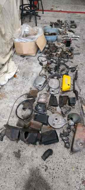 YAMAHA DT400.dt360 rt360 WRECKING RT BULK PARTS,AIRBOX,OIL TANK,ETC ...