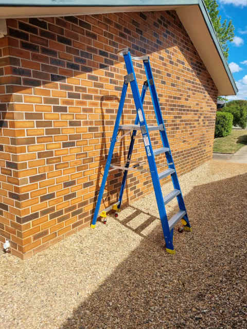 5 step platform ladder - Ladders & Scaffolding in McKellar ACT ...