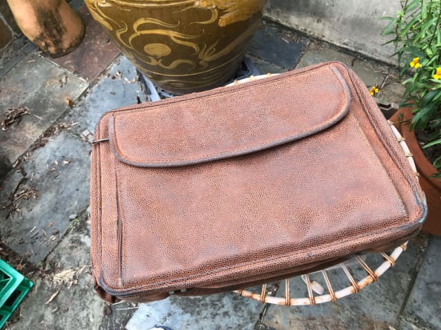 solidex leather laptop and travel bag | Bags | Gumtree Australia ...