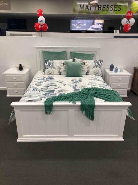 Queen Fairmont bedroom suite in white timber-Ex Display - Beds in ...
