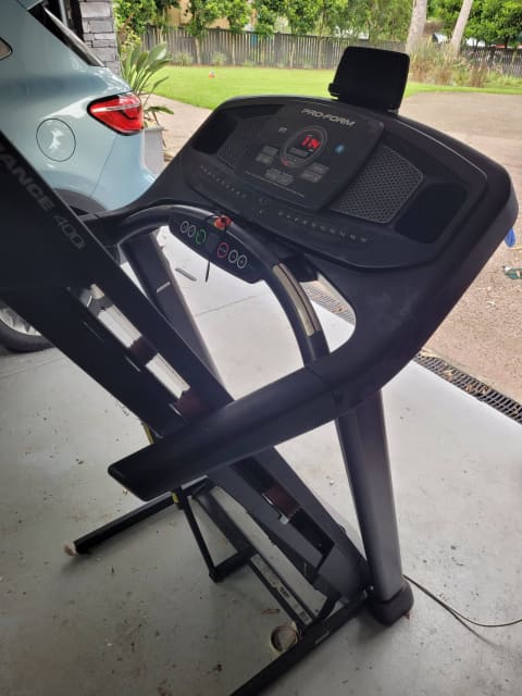 Proform Performance (Noridc Track) 400i Treadmill in great condition ...