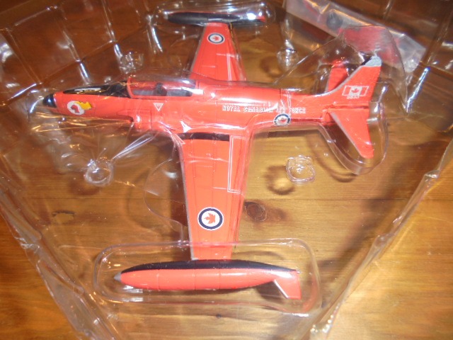 FALCON MODELS FA722023 1/72 LOCKHEED T-33A SILVER STAR RED KNIGHT RCAF ...