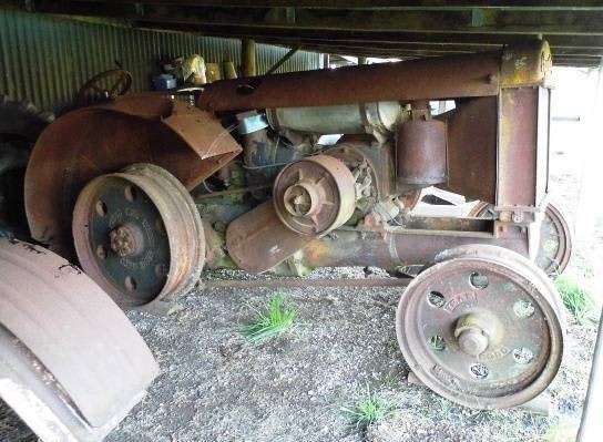 McDonald Imperial Super Diesel Tractor For Restoration - Collectables ...