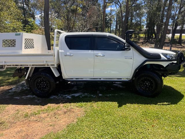 Toyota Hilux sr 4x4 | Cars, Vans & Utes | Gumtree Australia Wollondilly ...