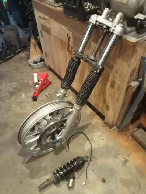 Triumph Tiger 955i forks and shock | Motorcycle & Scooter Parts ...