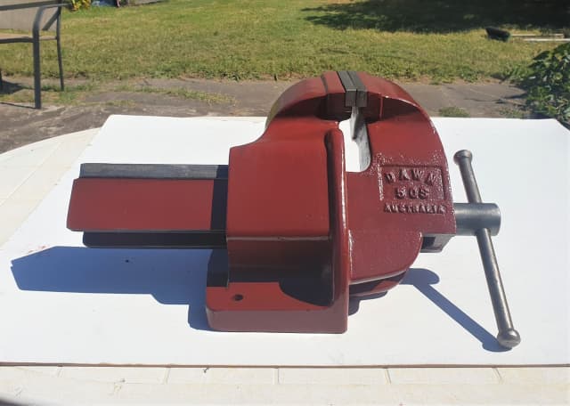 Dawn Offset Vice 5 Inch 125Mm RESTORED | Other Tools & DIY | Gumtree ...