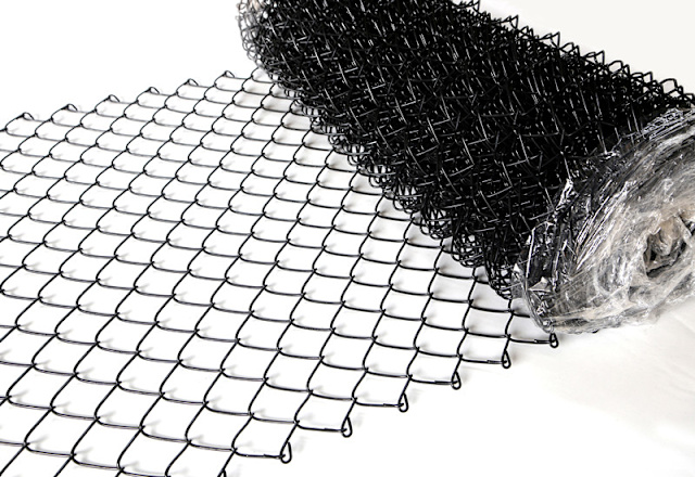 Black Chain Wire/ chainlink/cyclone Mesh Fence 1800Mm*15m is $175 Bulk ...