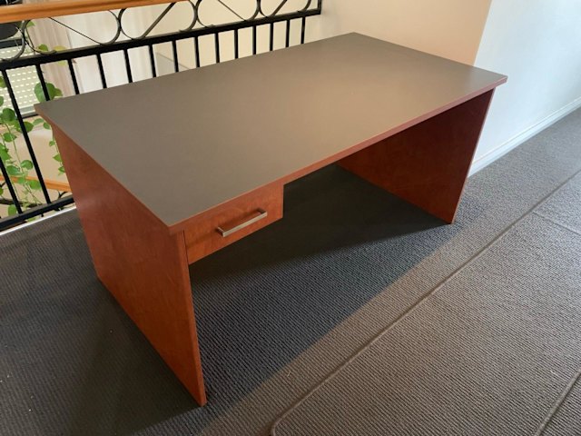 Computer Desk - Desks in Scarborough WA | Gumtree Australia
