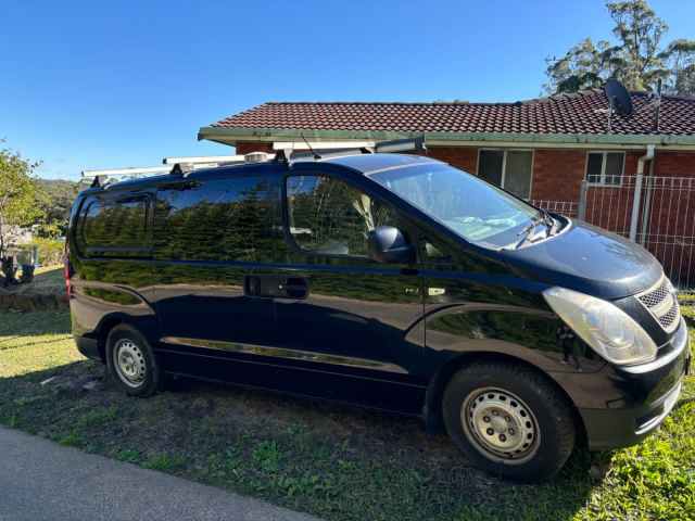 2011 HYUNDAI iLOAD CREW 5 SP AUTOMATIC 4D VAN | Cars, Vans & Utes ...