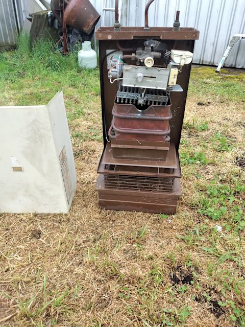 Bosch Instant Gas Hot Water Heater - Other Appliances in Cressy TAS ...