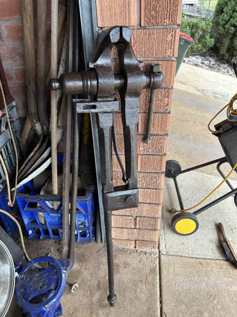 VINTAGE BLACKSMITH LEG VICE - Other Tools & DIY in Narooma NSW ...