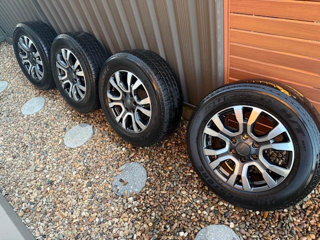 Ford Ranger Wildtrak Wheels & Tyres – Bridgestone Dueler H/T 265/60R18 ...