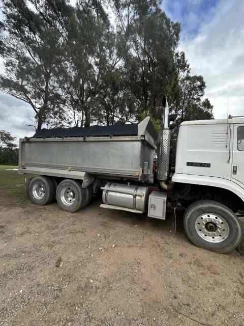 International bogie Tipper | Trucks | Gumtree Australia Wollondilly ...