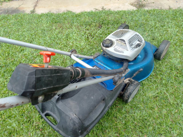 Victa tornado mower - Lawn Mowers in Silkstone QLD | Gumtree Australia