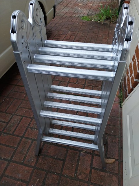 LADDER FOLDING 4 METER EXTENSION - Ladders & Scaffolding in Epping NSW ...