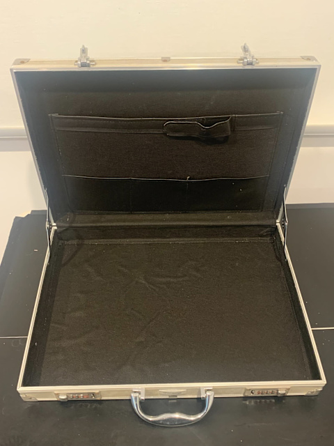 NutriMAX Metal Breifcase Case Box Lockable catches both sides - Tool ...