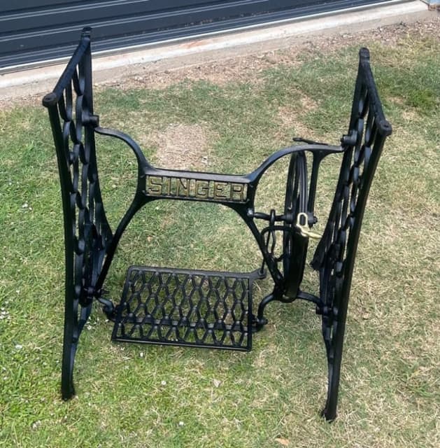 Vintage singer cast iron sewing table frame revamped black gold frame ...