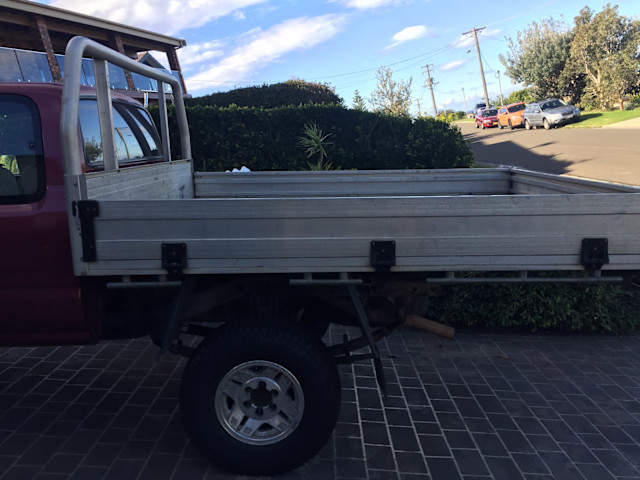 Heavy duty alloy 3M ute table top tray 2m wide 2.4m long with sides ...