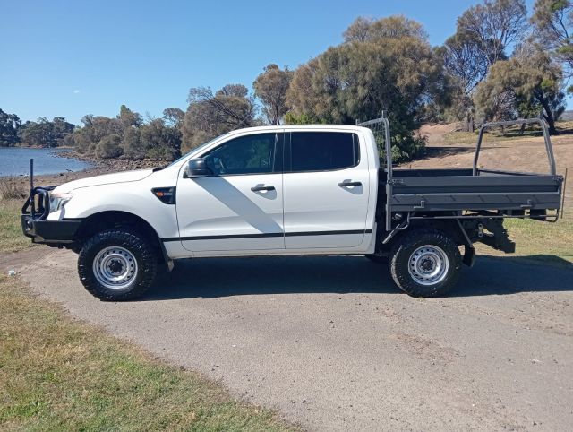 2012 PX FORD RANGER XL 2.2 (4x4) 6 SP MANUAL CREW C/CHAS | Cars, Vans ...