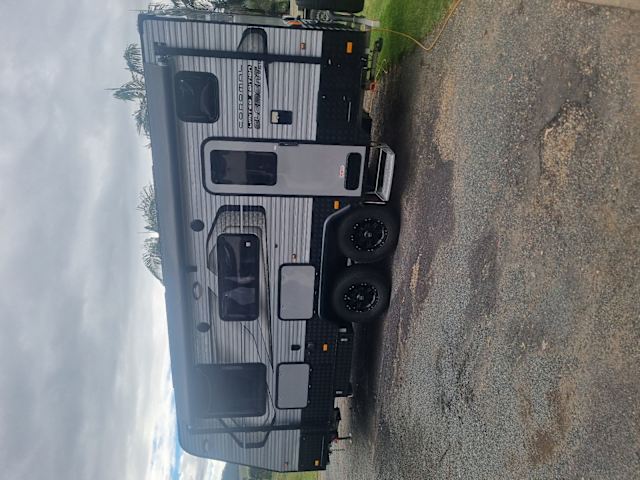 Coromal caravan Element 612 RTV limited edition model 2017 1 owner bou ...