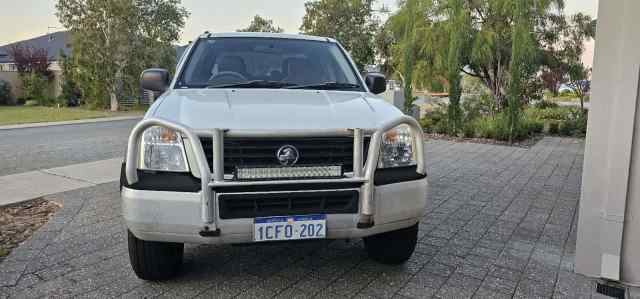 2005 HOLDEN RODEO LX 5 SP MANUAL CREW CAB P/UP, 5 seats RA | Cars, Vans ...