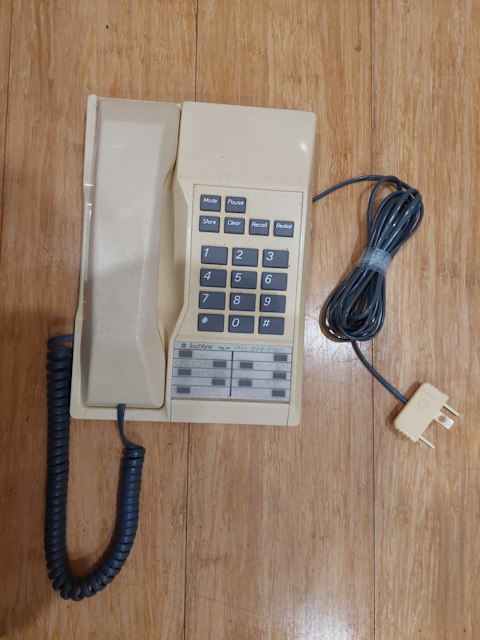 TELECOM TOUCHFONE 550-200 FIXED LINE PHONE CORDED PUSH BUTTON TELEPHON ...