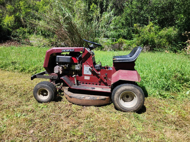 Cox Orion XL 12.5 Ride-on mower - Lawn Mowers in Park Orchards VIC ...