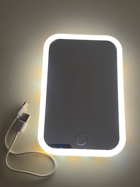Travel LED Light Mirror - Mirrors in Woongarrah NSW | Gumtree Australia