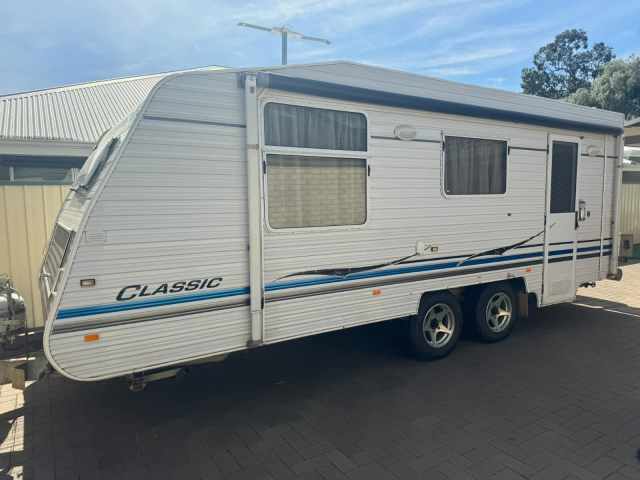 2011 Supreme Classic 21ft Caravan | Caravans | Gumtree Australia ...