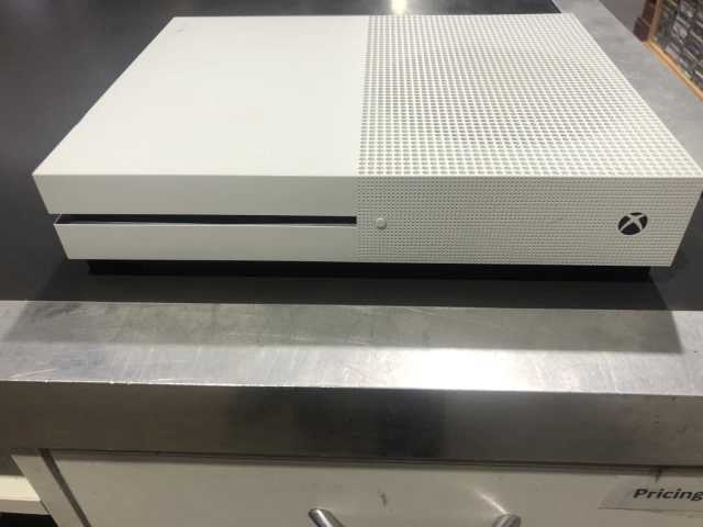 Xbox One S, storage 1 TB in good condition - Xbox in Murray Bridge SA ...