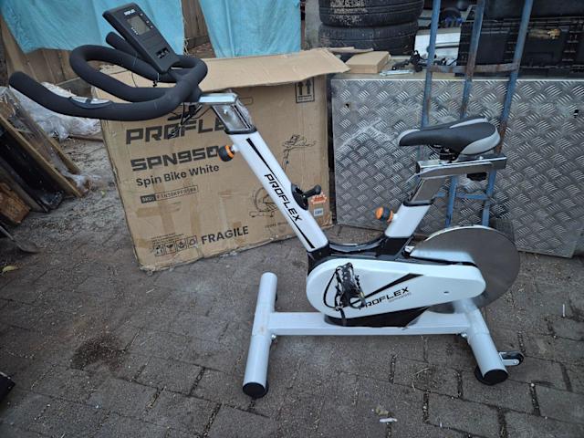 proflex spn950 threadmill - Gym & Fitness in St Marys NSW | Gumtree ...