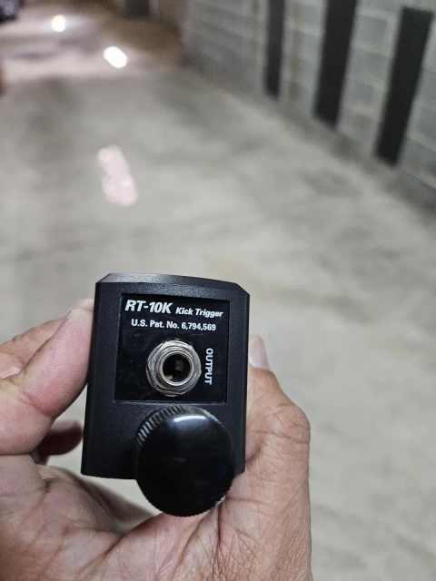 Roland RT 10K Acoustic Drum Kick Trigger | Percussion & Drums | Gumtree ...