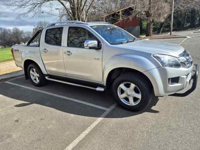 2015 ISUZU D-MAX LS-TERRAIN HI-RIDE (4x4) 5 SP AUTOMATIC CREW CAB UTIL ...