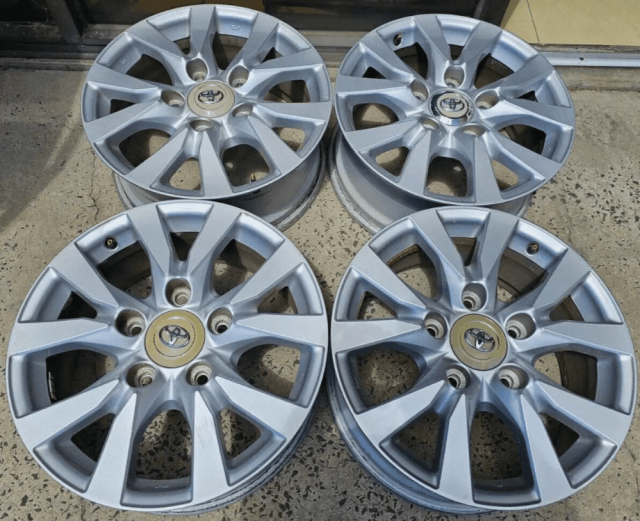 4x 18 Landcruiser 200 Series Genuine Wheels Suit VX/Sahara 18x8 5/150 ...