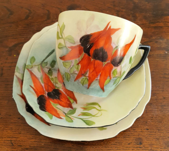 antique Valerie McNeil Stuart pea painted china tea cup & saucer set ...