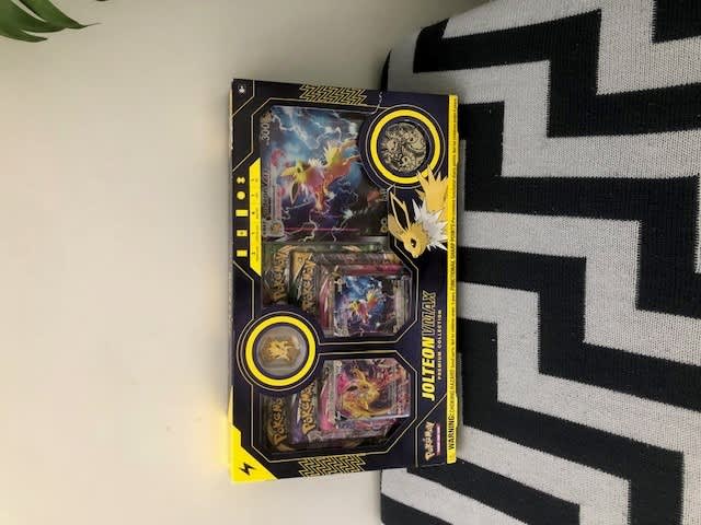 Jolteon VMAX Premium Collection Box | Collectables | Gumtree Australia ...