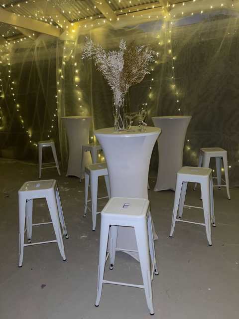 YES ITS AVAIL Party pack 8 White bar stools - Stools & Bar stools in ...
