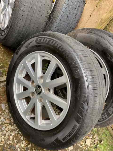 VF Holden commodore evoke wheels/tyres x 4 | Wheels, Tyres & Rims ...