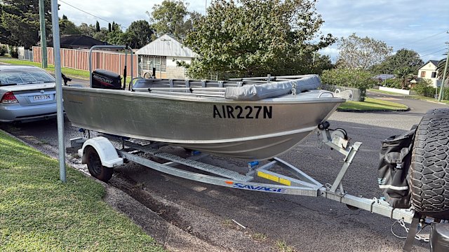 Up for sale is my 4.25m tinny | Tinnies & Dinghies | Gumtree Australia ...
