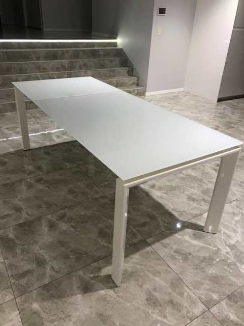 DARE GALLERY- Extending Dining Table - Dining Tables in Coomera QLD | Gumtree Australia