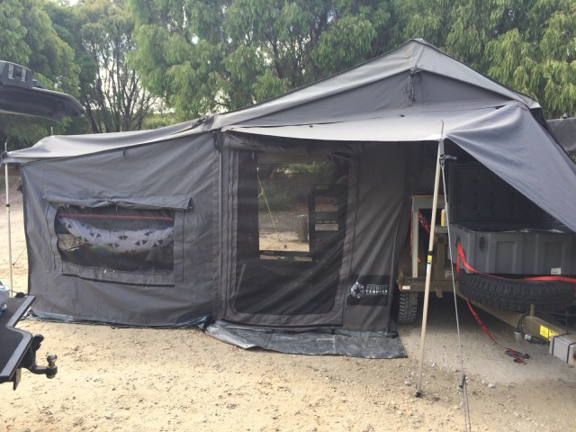 Howling Moon/Patriot Roof Top Tent with frame | Caravan & Campervan ...