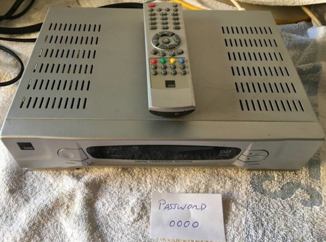 DSE Digital Terrestrial Receiver G1955 & Remote Control DV3 MPEG2 | TV ...