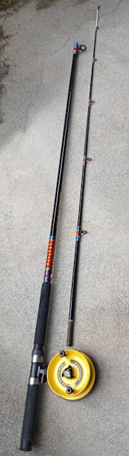 Rare ALVEY 650 Surf Champion beach fishing rod & Alvey 650BT reel ...